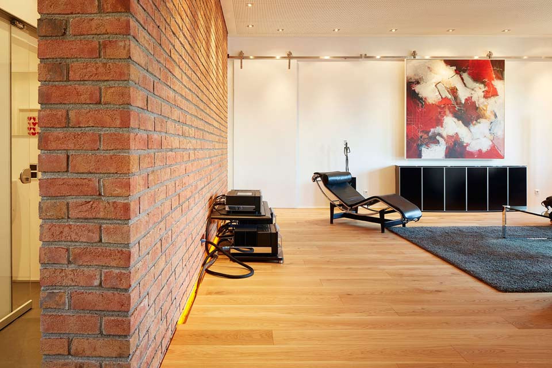 Backstein Loft Style im Wohnraum - Neuschwander Weinkellerbau